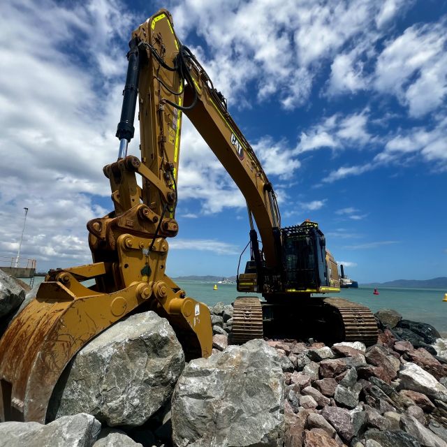 Eastern Breakwater Shortening - CivilPlus Constructions Pty. Ltd